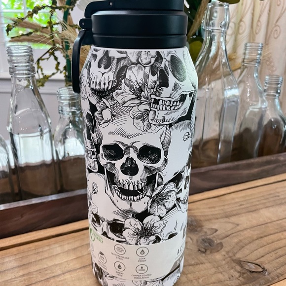 HYDRAPEAK | Dining | Hydrapeak Rare Artisan Print Skull Floral Design ...